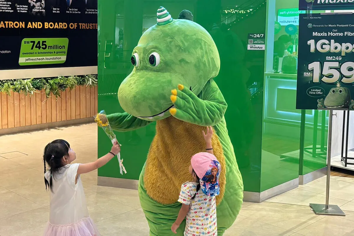 The Community Happenings of Maxis